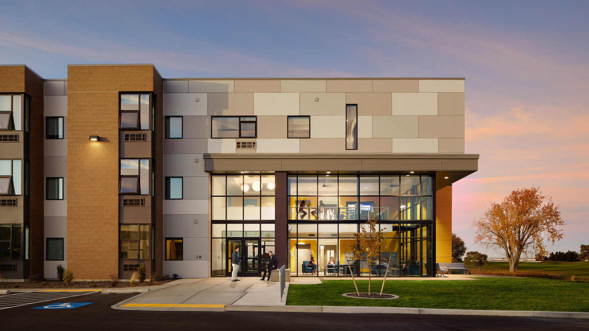 Sunhawk Hall, Columbia Basin College » ALSC Architects
